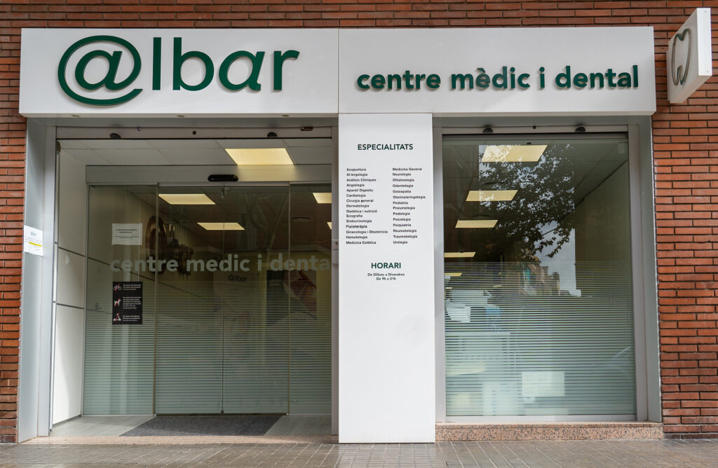 Contacto - Centro Médico Albar